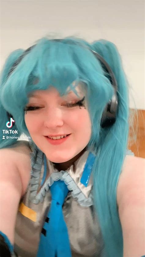 New Fav Miku Video Miku Cosplay Cosplay Makeup Character Makeup