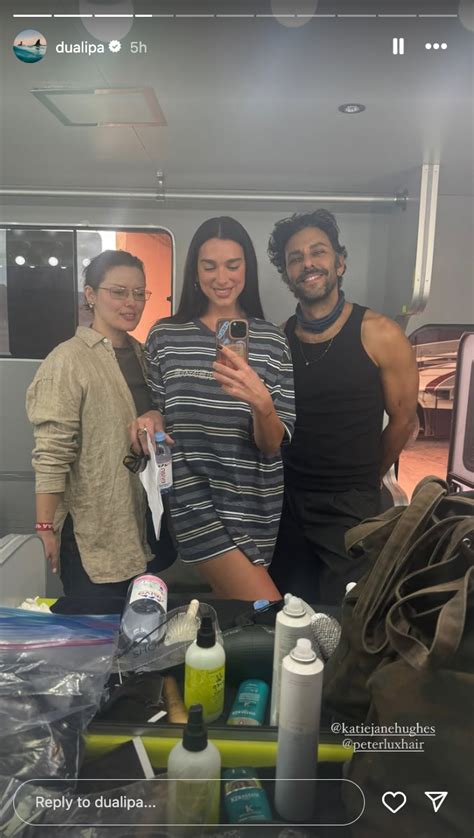 Dua Lipas Bts Dressing Room Pic Reveals Secret To Her Glass Hair