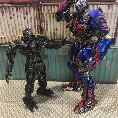 Transformers Prime Lockdown