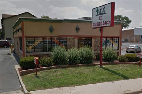 Woman Beats Up Her Boyfriend When He Wont Have Sex In A Burrito Joint