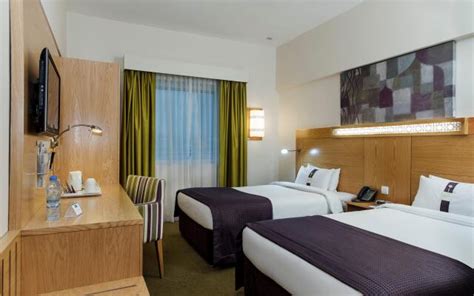 Holiday Inn Express Dubai Airport An Ihg Hotel 3 In Dubai 156 Reviews