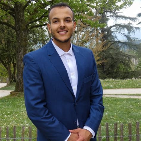 Amine Prof Dinitiation Informatique à Tarbes 25€h 8 élèves Accompagnés