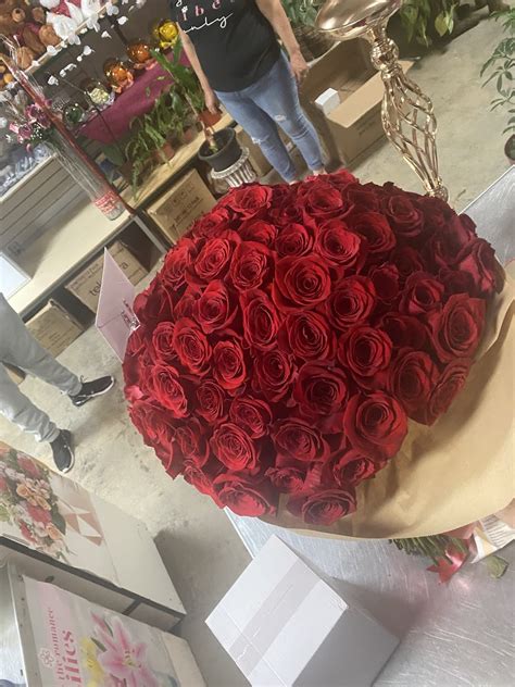 Aroos Flowers In The City Santa Ana