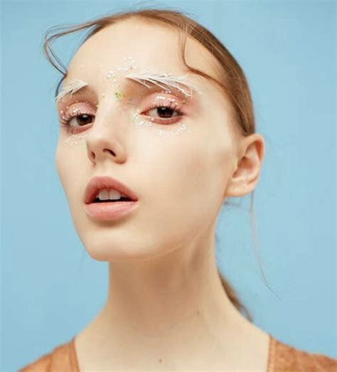 Viki Model Genesis