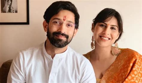 Vikrant Massey Wife Age Height Weight Net Worth Career And More