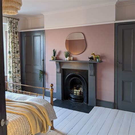 How To Decorate With Farrow And Ball Sulking Room Pink Ideal Home