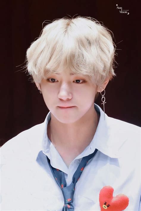 『김태형』𝑩𝑻𝑺 𝑽 Bts V Kim Tae Hyung Hongdae