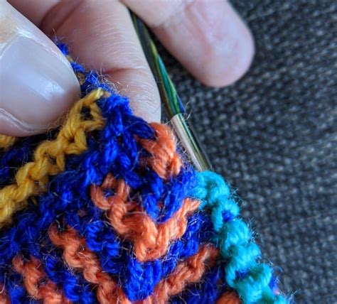 Perfect Corner Pick Ups For Mitered Square Blankets — Lauroftheblings
