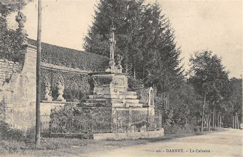 Darney Le Calvaire à Darney Cartorum