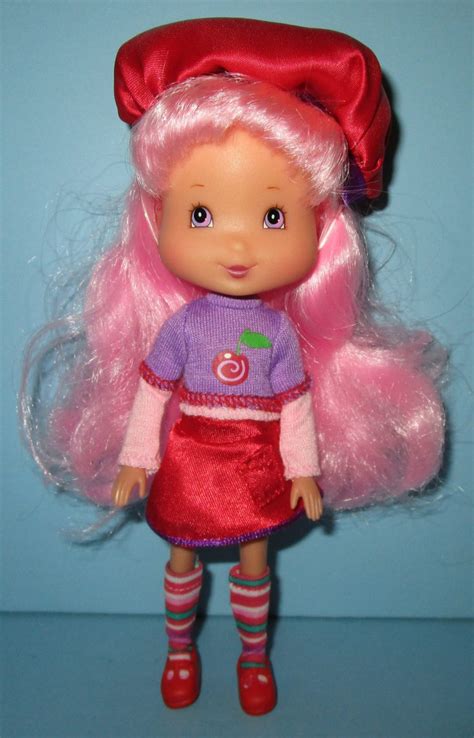 Strawberry Shortcake Playmates Flavor Swirl Crepes Suzette Toy Sisters