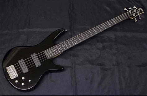 Ibanez Gio Series Gsr205 Bk 5弦エレキベース メルカリ