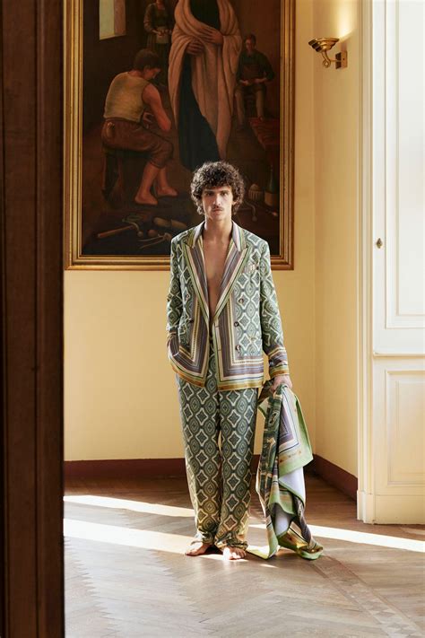 Etro Spring 2025 Menswear Collection Vogue