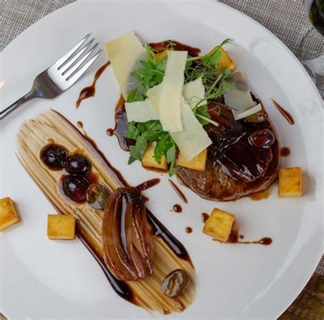 The Three Compasses Smash Social