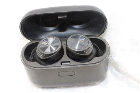 PLT Bluetooth Wireless Earbuds With Charging Case Property Room