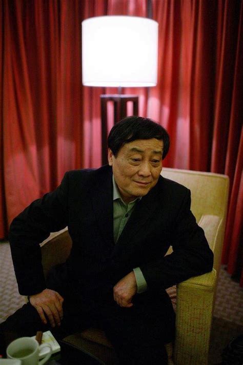 杜建英被曝另有丈夫且从未离婚 私生子身份恐成疑 墙外头条