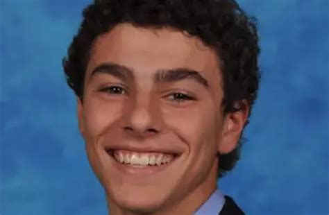 Just In Nyc Assassin Suspect Is Related To Politician