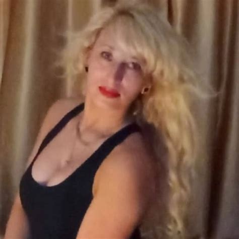 Alina Alina Threads Say More