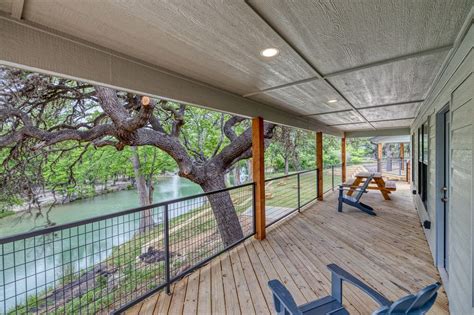 Rivers Edge Cabin 3 Frio River Escape Concan Tx