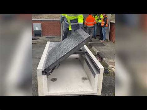 Ej Cable Trench Lift Assist Cover And Chamber Solution Youtube
