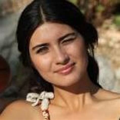 Stream Princess Roses Music Listen To Songs Albums Playlists For