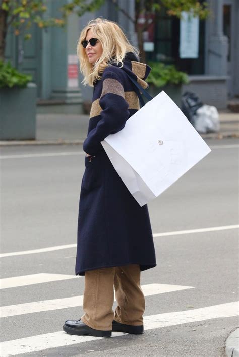 MEG RYAN Out Shopping In New York 11 16 2022 HawtCelebs