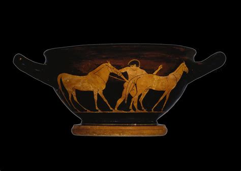 Skyphos De Figuras Rojas áticas Que Representa A Heracles Y Las Yeguas De Diomedes