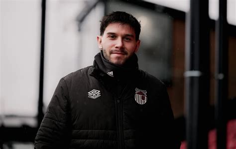 Roysnifo Geza Spældi 90 Góðar Minuttir Móti Premier League Liði