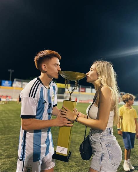 Quién Es Agustina Sequeira La Novia De Valentín Barco La Joven