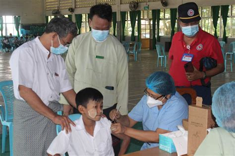 အလုံမြို့နယ်တွင် အခြေခံပညာအဆင့် ကျောင်းသား၊ ကျောင်းသူများအား ကိုဗစ် ၁၉