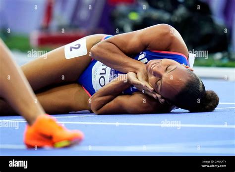 Renelle Lamote Of France Reacts After A Heat In The Womens 800 Meter