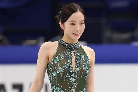 「まさに天使」本田真凜が始球式での貴重な“オフショット”を公開！投球練習動画には「めっちゃ完璧！」と反響