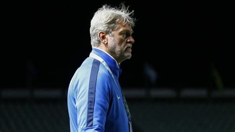 Na Absurdnú Otázku Absurdná Odpoveď Futbalový Expert Borbély Uvažuje čo By Sa Muselo Stať Aby