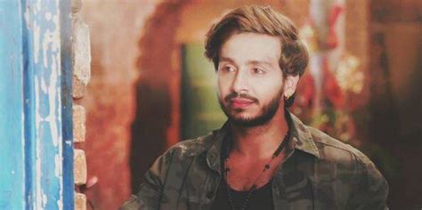 Ghulaam Screaming Makes Param Singh Lose Voice