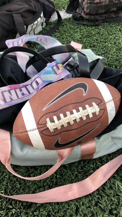 Tocho 🏈🤟🏼 Elementos Básicos Para La Práctica De Fútbol Equipo De