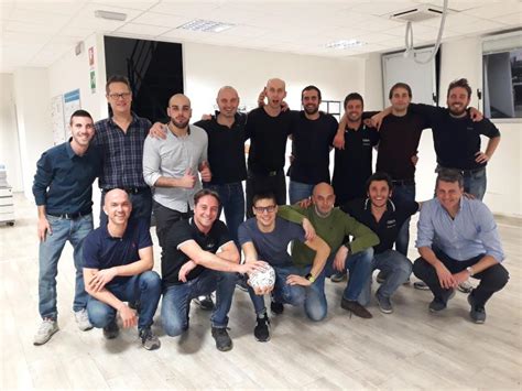 Team Building Interfunctional Leisure A Gathering Of Mad Men Or Easilya Couple