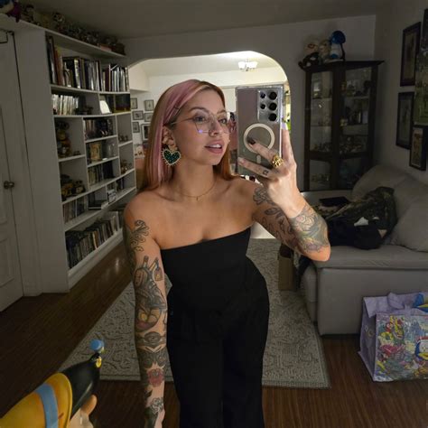 Angie Pinzon Petitepinzon • Instagram Photos And Videos