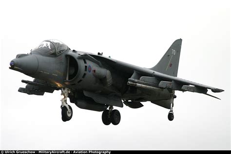 Photos British Aerospace Harrier Mcdonnell Douglas Av 8b Harrier