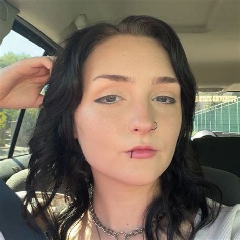 Kaylee] ˚₊‧ Kaylee Kristine00 On Threads