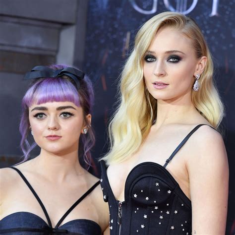 Maisie Williams Y Sophie Turner