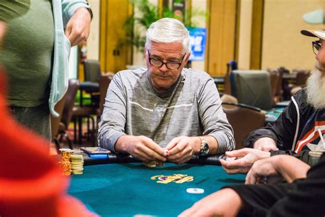 Event 1 Flight A Michel Simoneau Leads The Field At The Break With