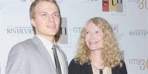 Frank Sinatra May Be Father Of Mia Farrow And Woody Allens Son Ronan