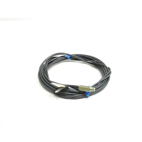 Omron Fiber Optic Photoelectric Sensor E32 Dc200 Zoro