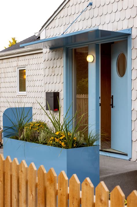 Best Practice Architecture Adds Scalloped Shingles To 1950s Seattle House