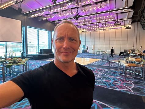 Mark Carter On Linkedin Keynotespeaker Mc Travelindustry Travel Travelandtourism…