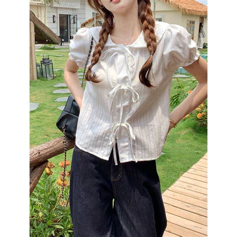 甜美娃娃领系带蝴蝶结泡泡袖衬衫女2026夏季清新别致百搭短款上衣