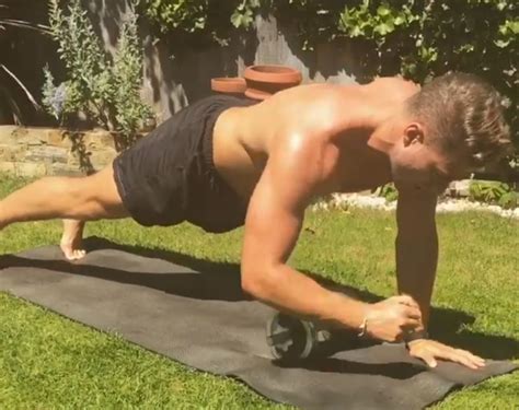 Bradley Simmondss Feet