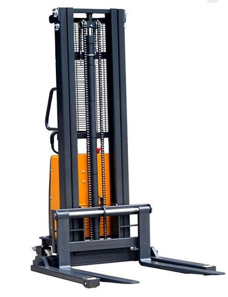 Ekko Straddle Stacker 119 Lift 3300lb