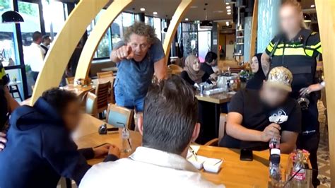 Kees Van Der Spek Gaat Live De Confrontatie Aan Met Beruchte Whatsapp Oplichters