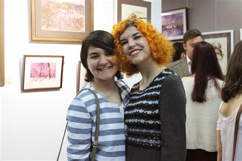 Creațiile Artiștilor Mihu Nicoleta Vacaru și Vasile Botnaru La Expoziția „wine Coffee Time