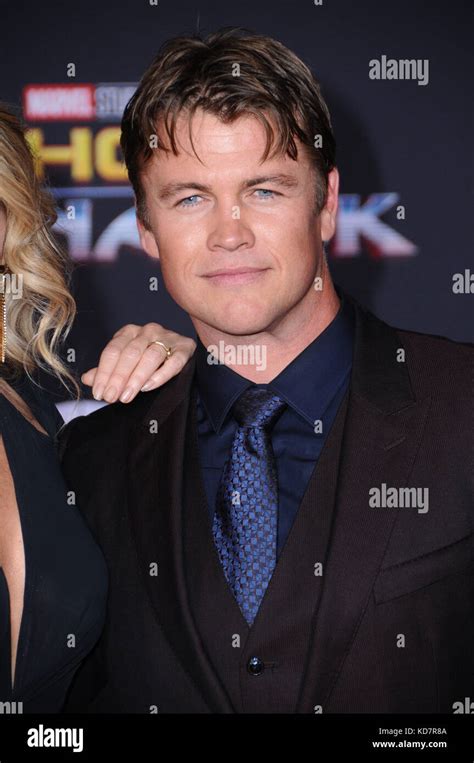 Hollywood Ca Usa 10th Oct 2017 Luke Hemsworth World Premiere Of